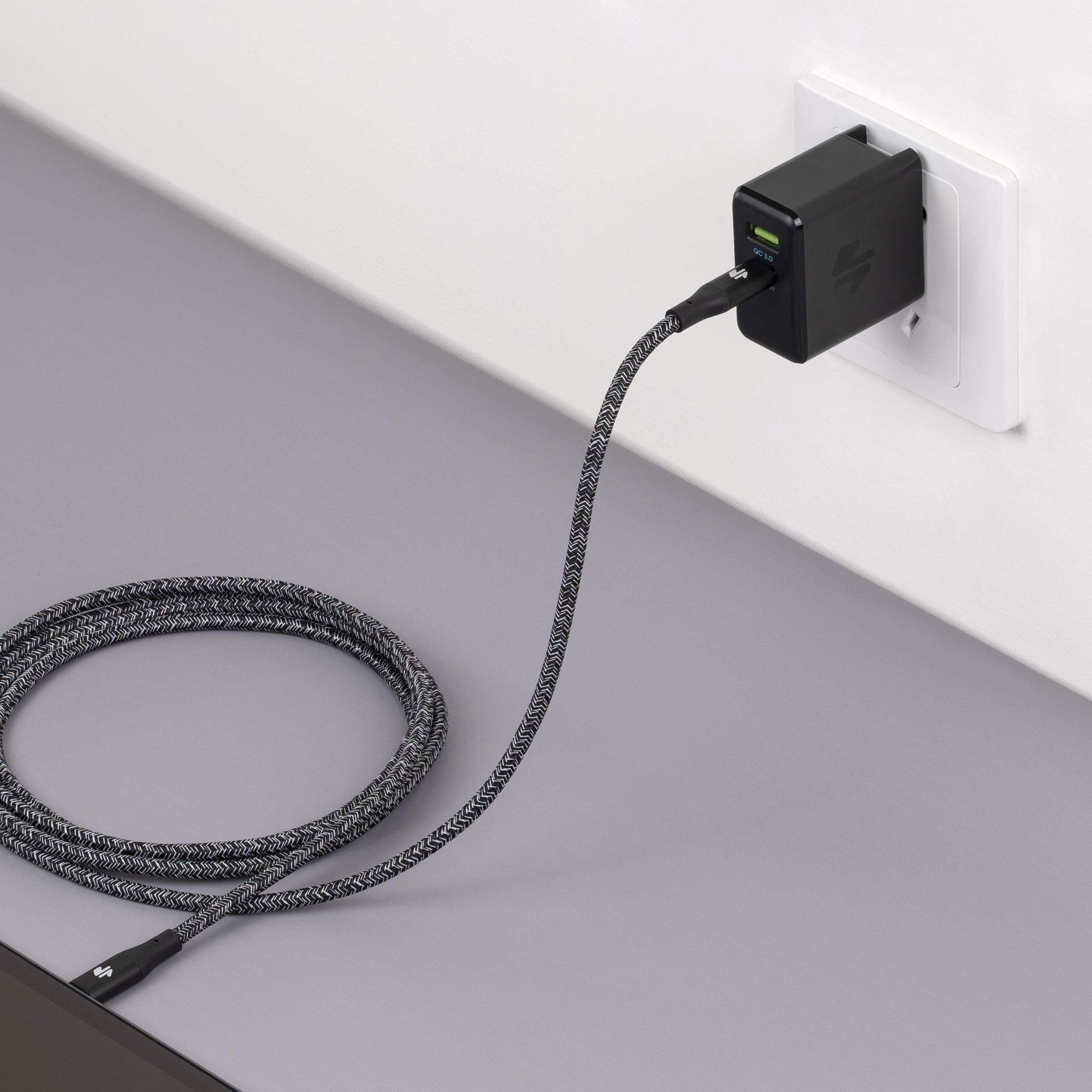 Kevlar® USB-C Cable, Made from Recycled Ocean Plastic | Ampere